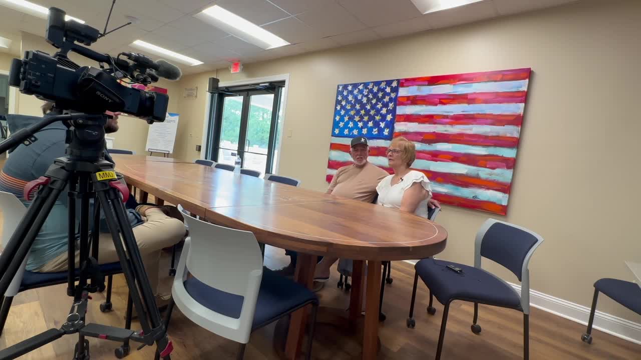 Gold Star family meets Outer Banks memorial fund leaders honoring son's ...