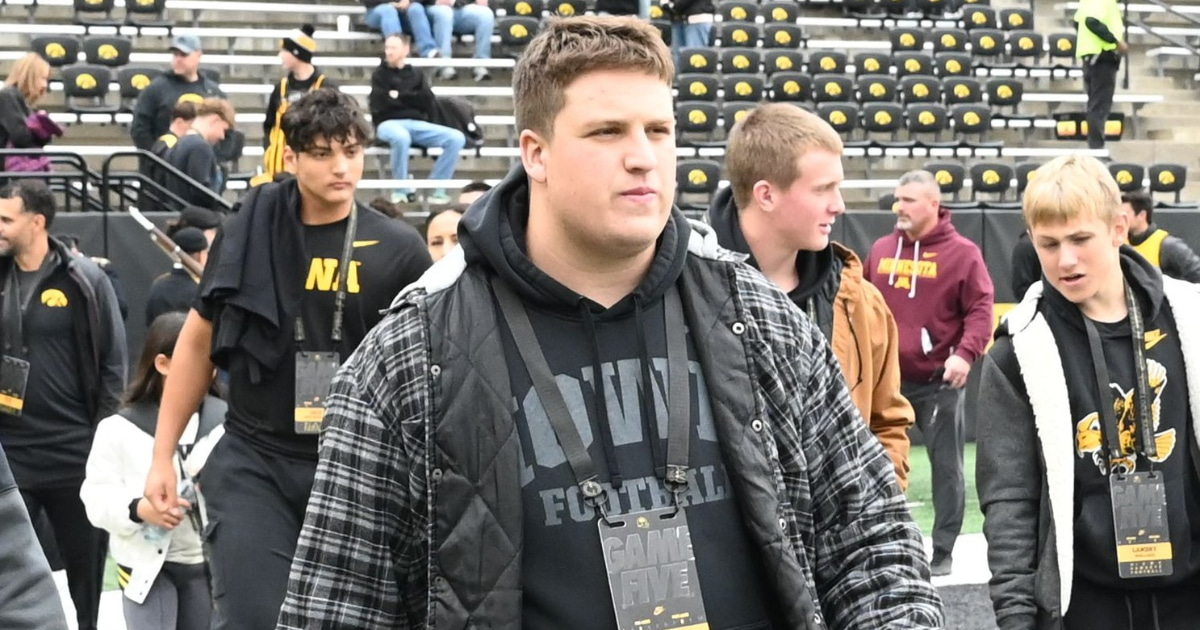 Hawkeyes offer 2028 OL James Barnett
