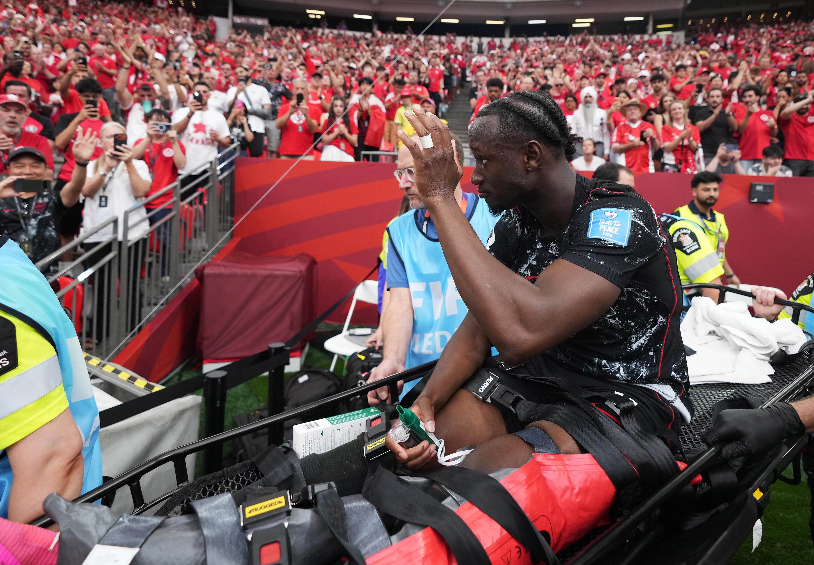 Coupe du monde : après sa terrible fracture, Ismaël Koné a été opéré de ...