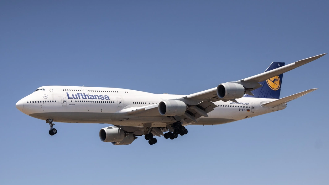 Boeing 747: From cargo concept to aviation icon