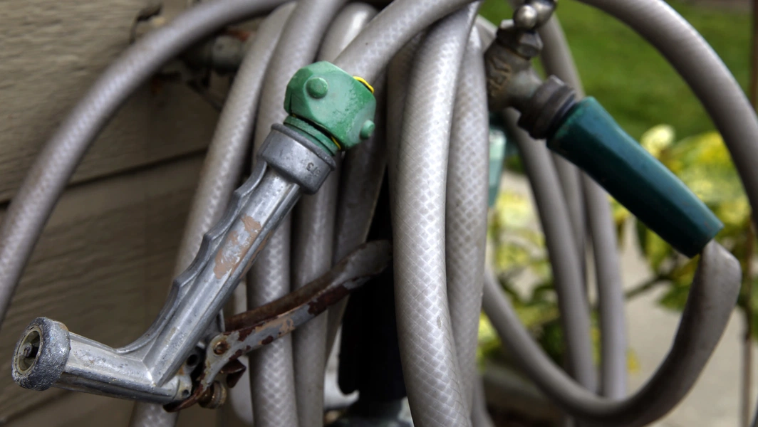 Repair and upgrade your garden hose
