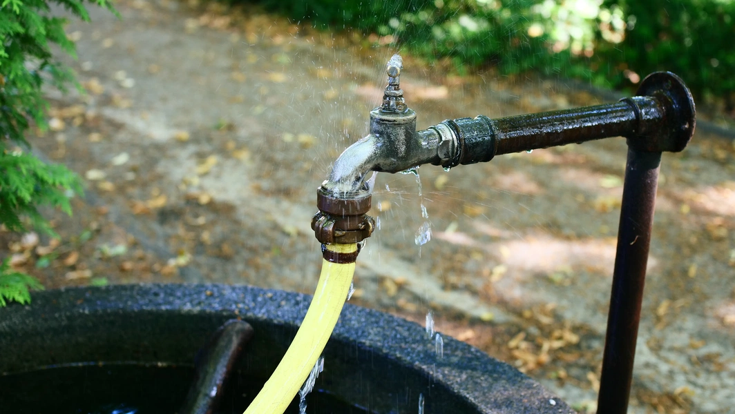 Repair and upgrade your garden hose