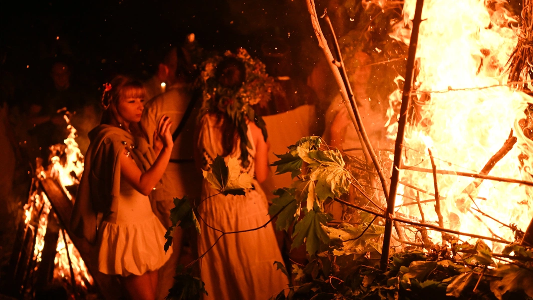 Summer solstice horoscopes reveal Cancer season themes