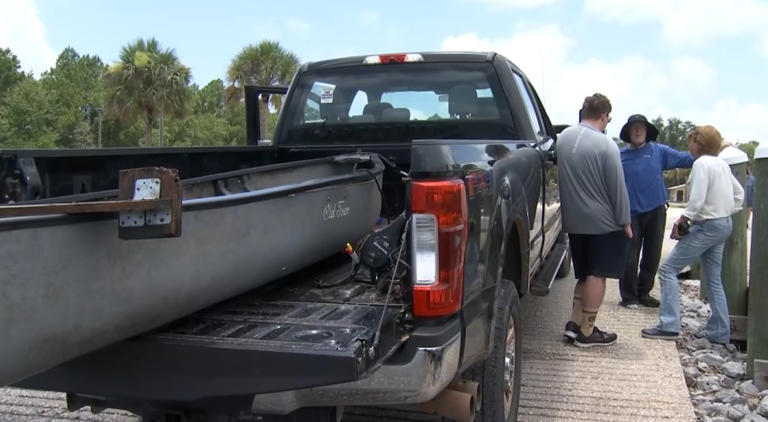 Canoe capsizes in Perdido Bay, two men take unexpected swim
