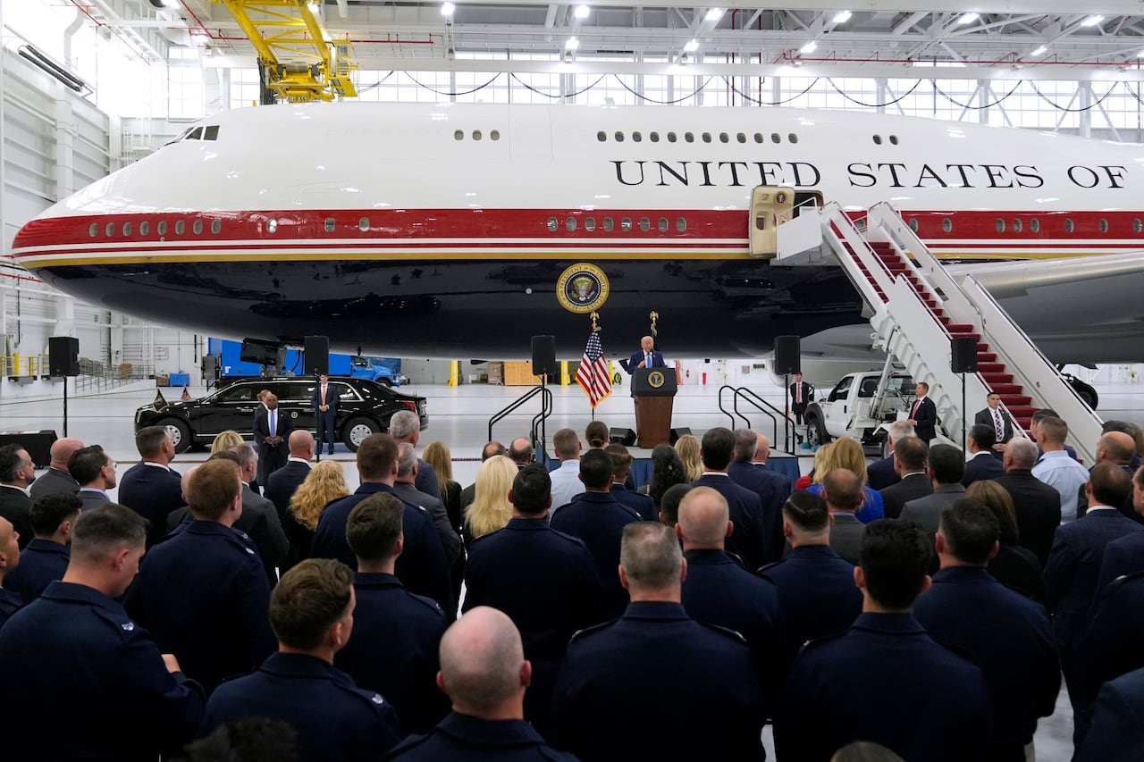 Trump shows off the new Air Force One — his gift from Qatar