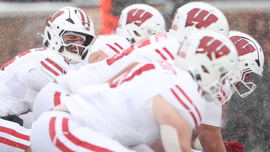 National outlet picks every Badgers game in 2026—where they're spot on ...