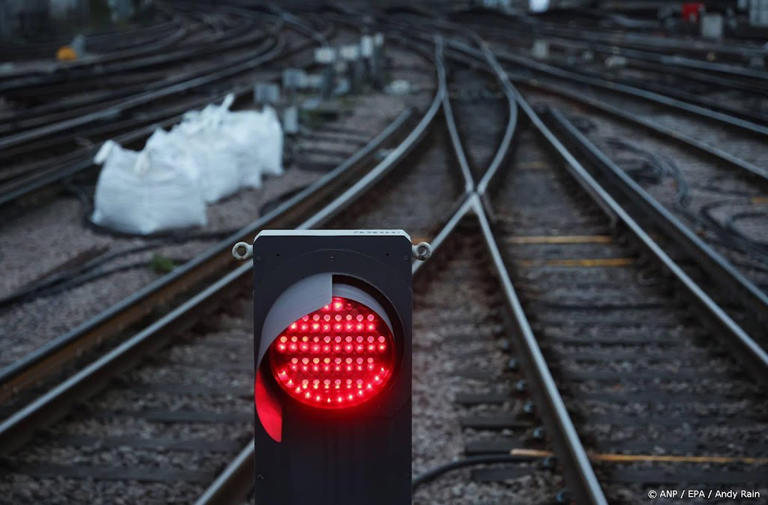 Dode bij treinongeluk boven Londen was de machinist