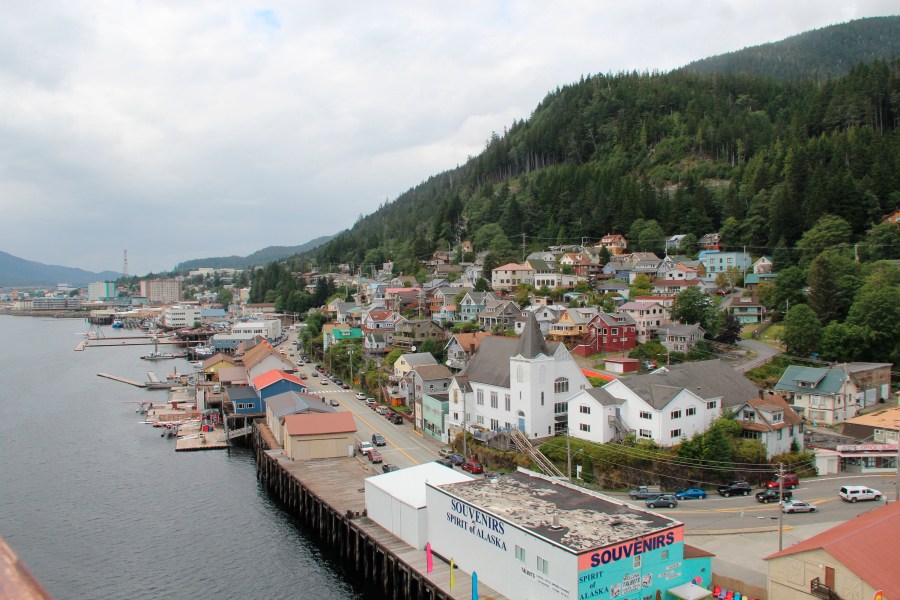 Portland man dies in Alaska after hiking accident