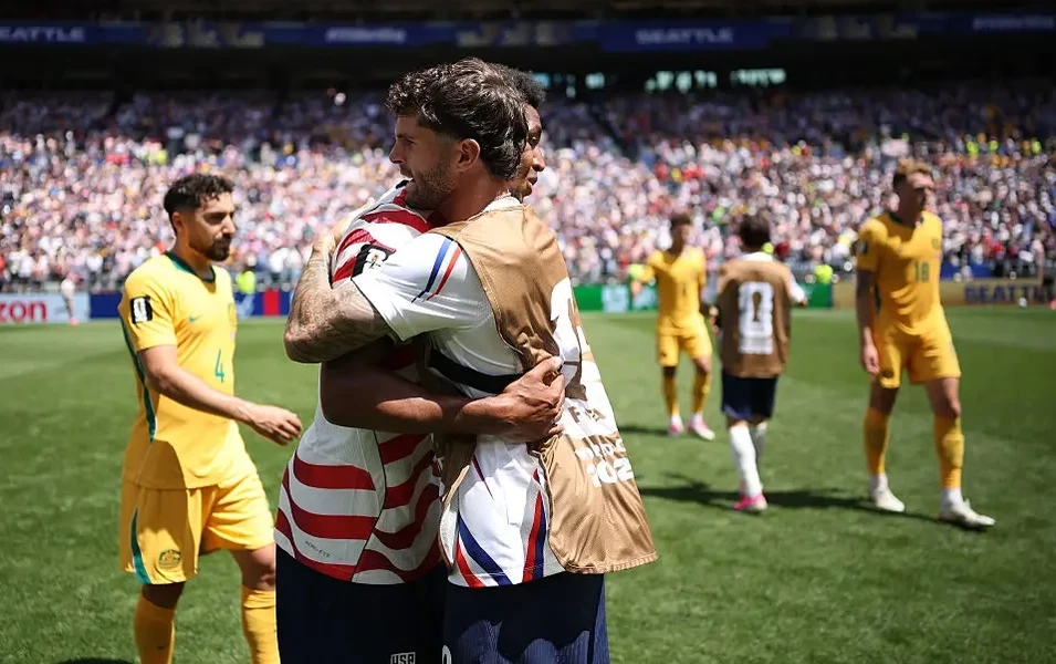 USMNT advances to knockout stage with 2-0 win over Australia