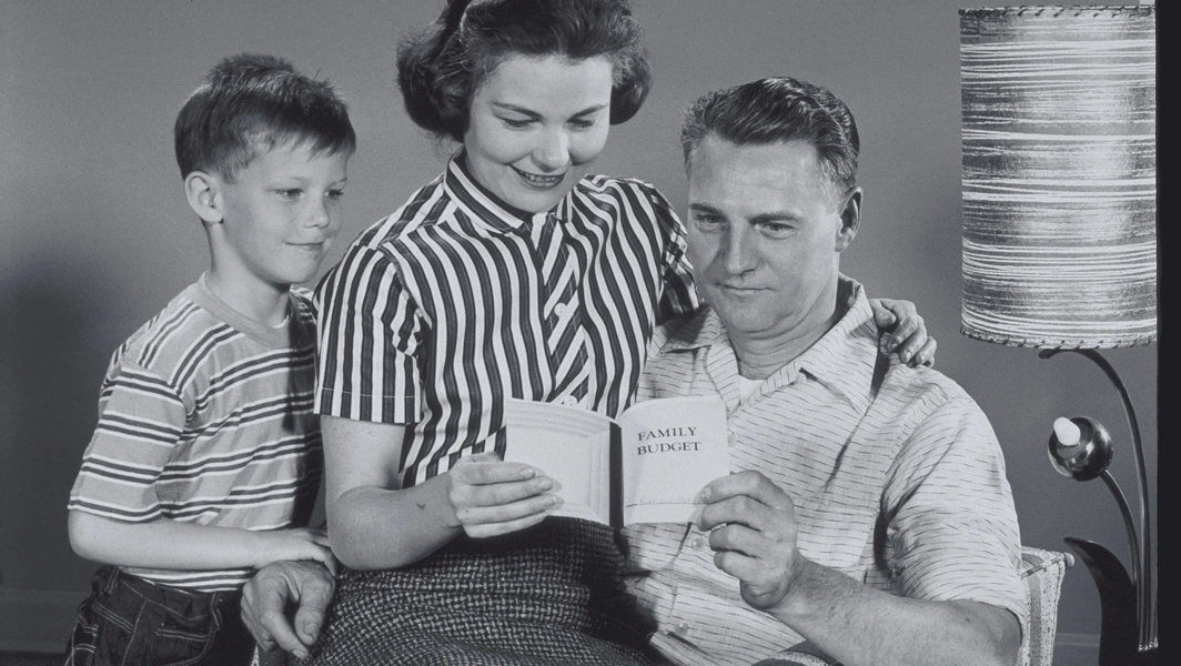 Poll finds fathers' money lessons save children £7,000