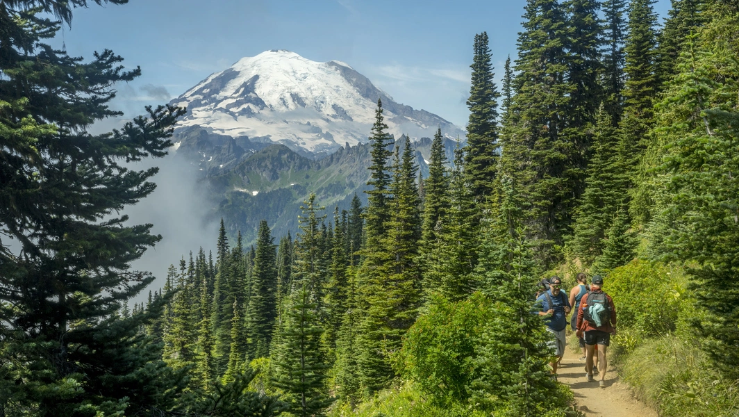 19 scenic hiking trails across the United States