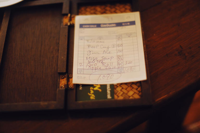 5 restaurant extras that quietly raise the bill