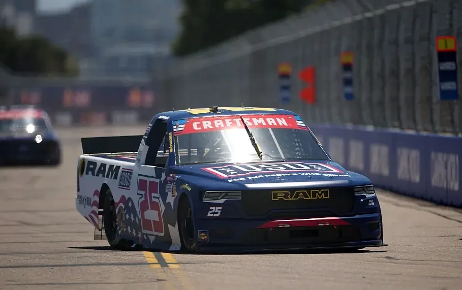 McMurray faces fear in NASCAR return at Coronado