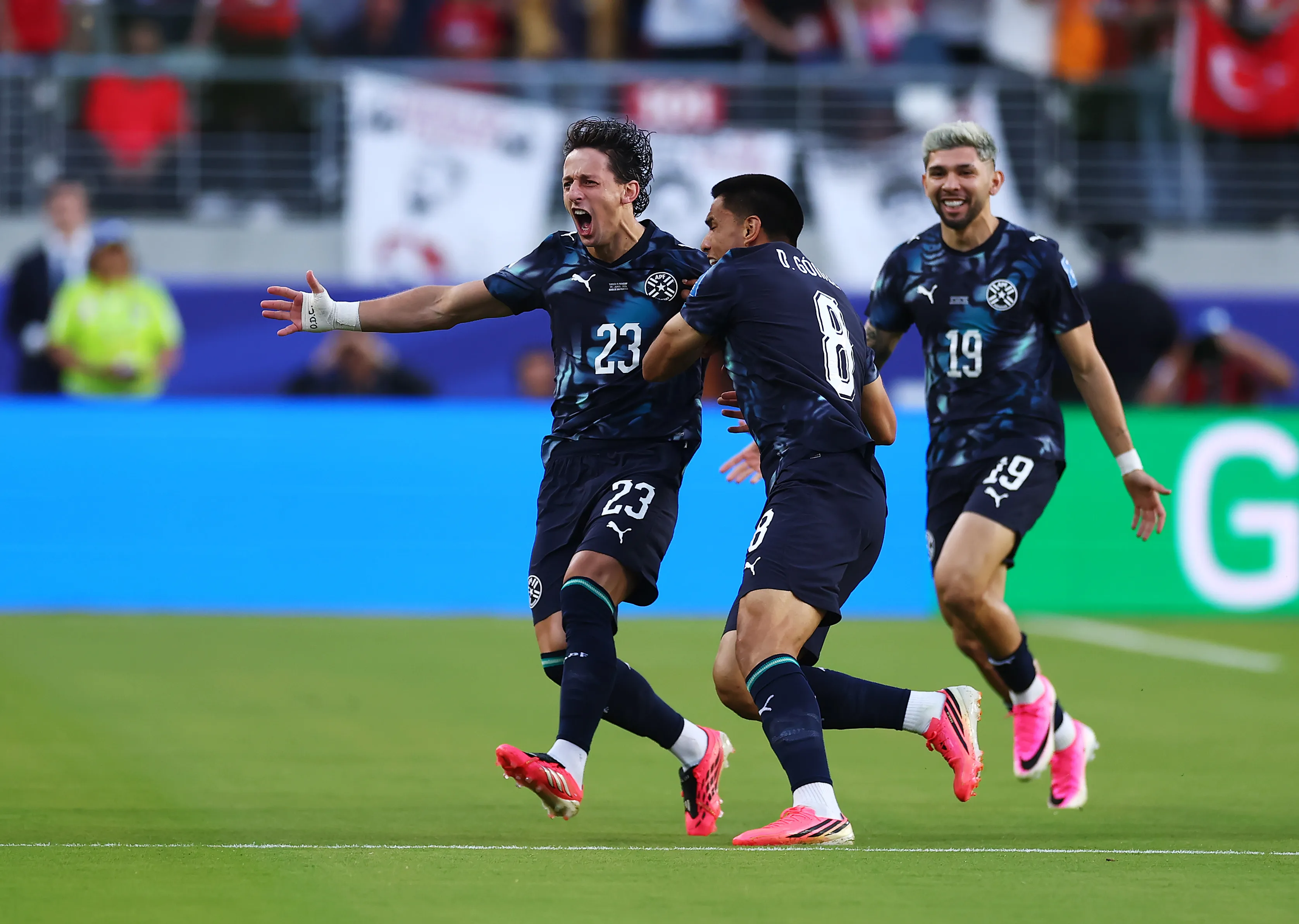 Galarza Fonda, emocionado tras ser MVP y héroe de Paraguay en el ...
