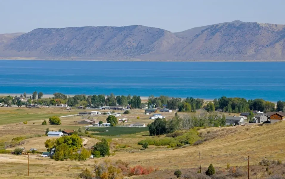 Bear Lake's turquoise waters spotlighted in national travel feature