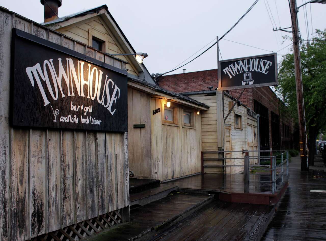 East Bay restaurant in century-old building faces imminent closure