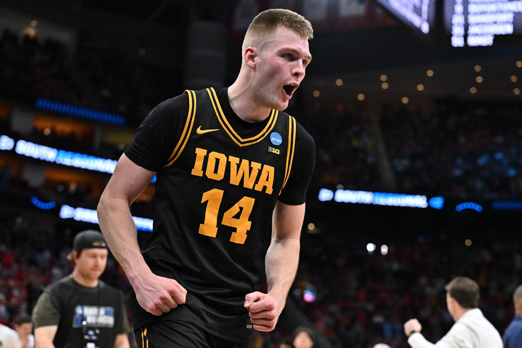 Golden State Warriors could trade down in the draft to select young ...