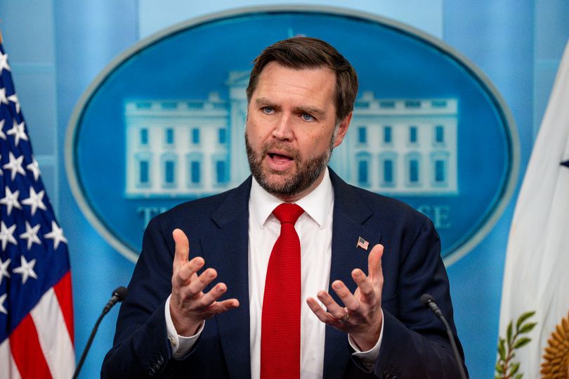 JD Vance 'genuinely angry' at George Bush as he lashes out at former ...