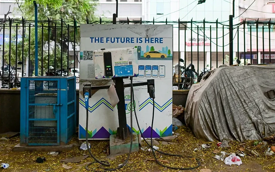 Delhi's EV rise challenges repair and resale market