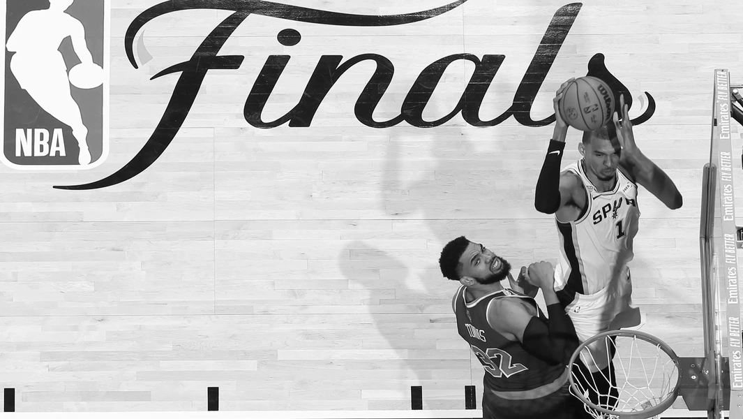 Spurs weigh Porzingis move to bolster frontcourt depth
