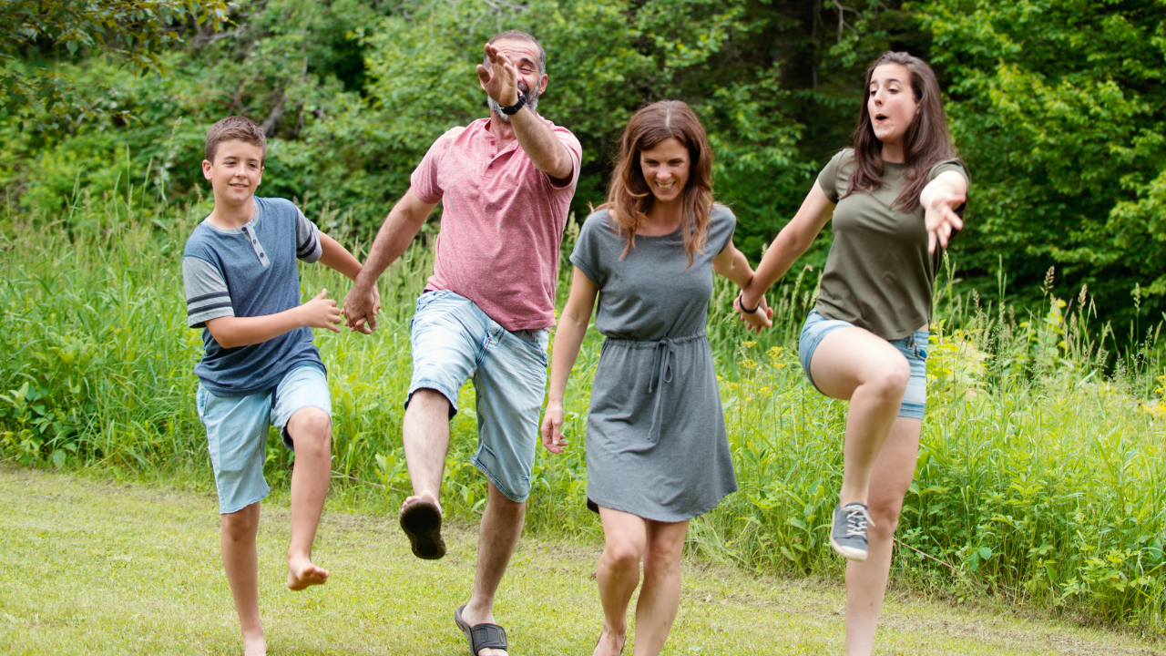 Teenagers who feel close to their parents make safer choices: 7 ...