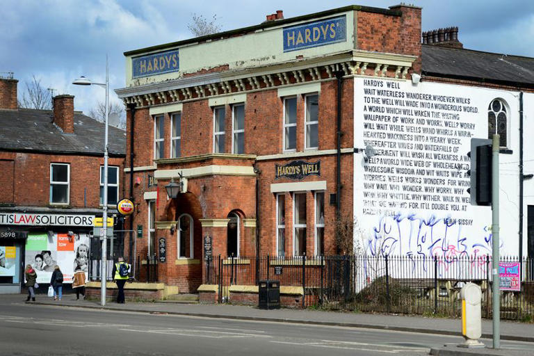 His legendary poem caused car crashes, now Lemn Sissay wants to see it ...