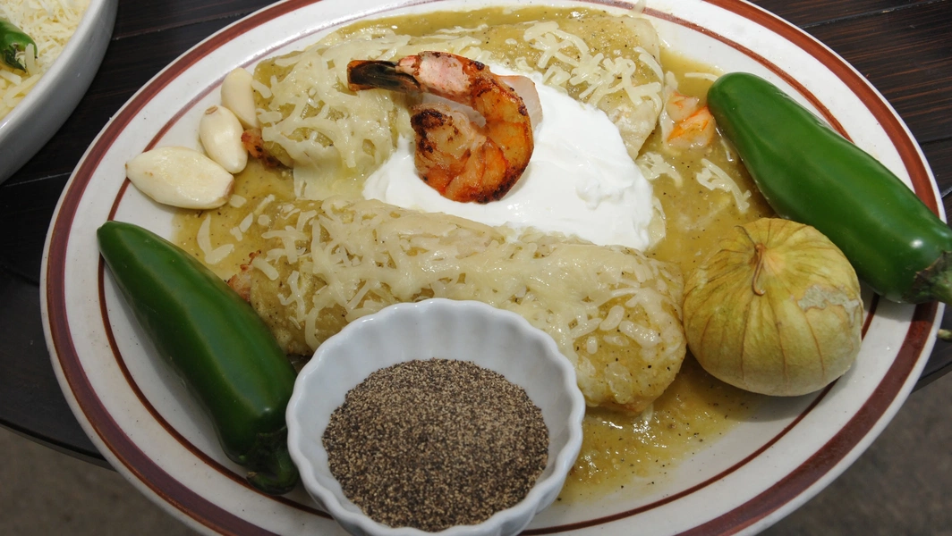 High Noon Restaurant’s historic charm and chile traditions