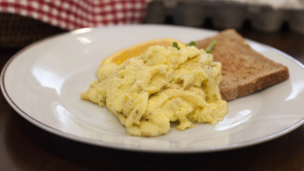 Mastering the art of scrambled eggs