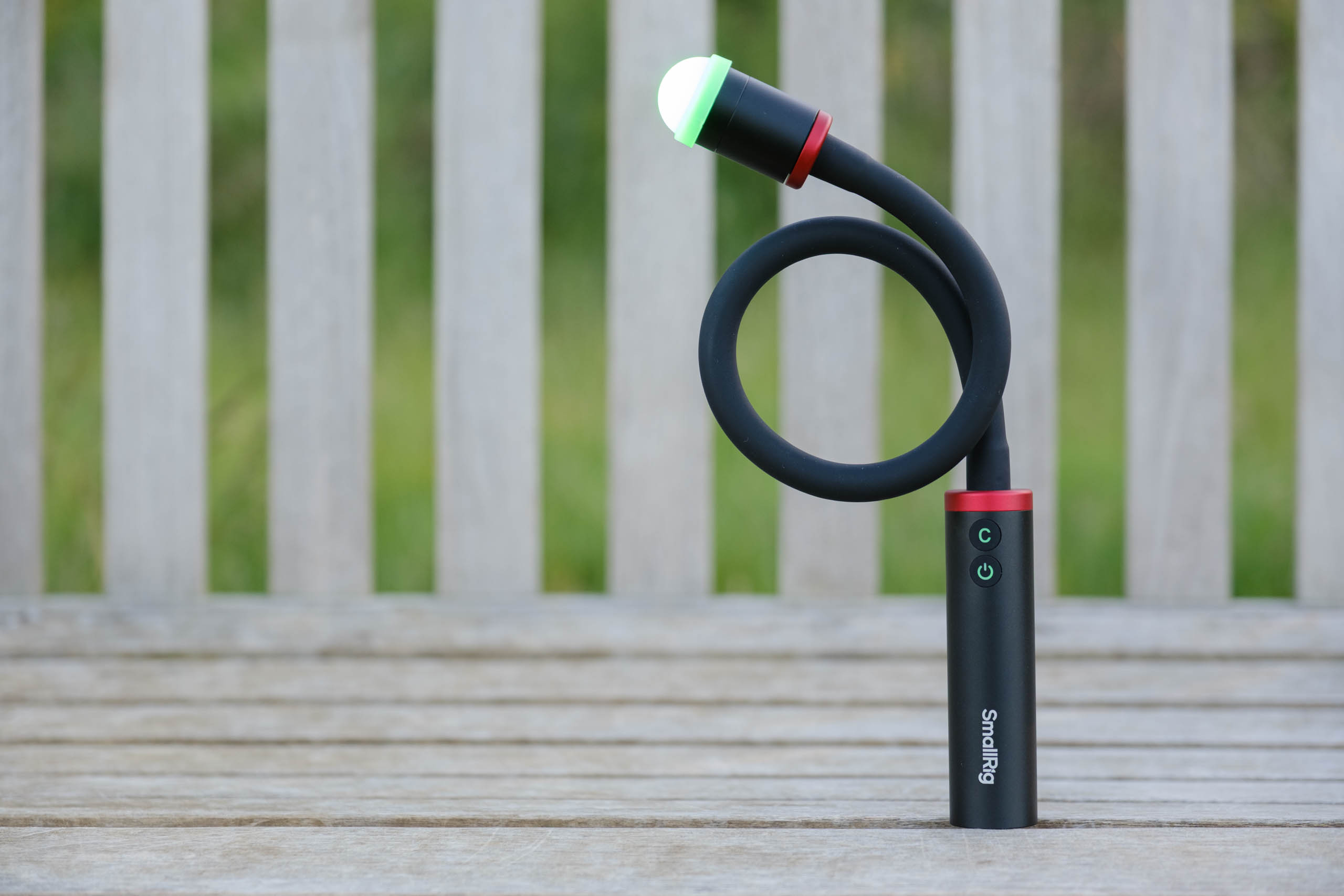 SmallRig RM 03 macro photo LED light review – flexible lighting for ...