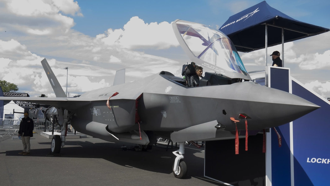 8 fighter jets with exceptional climb and speed records