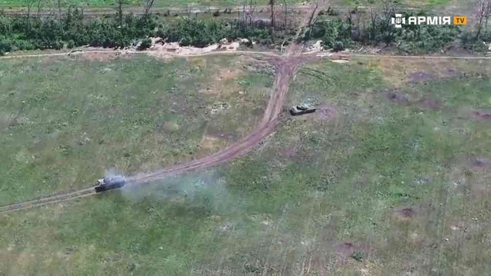 Watch Poland's Rosomak rip through Russian assaults on camera