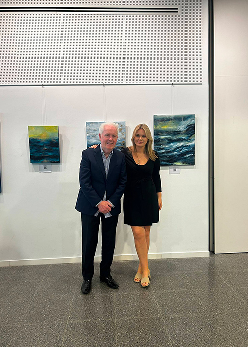 Red Hurley's daughter reflects on dad's advice at first art show abroad