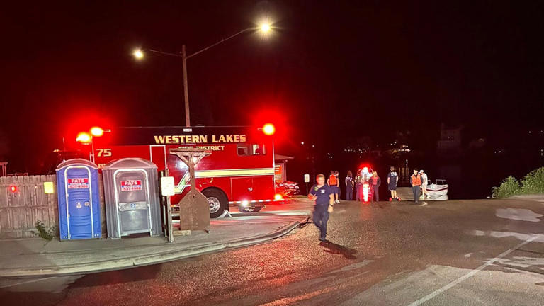 Okauchee Lake recovery operation, report of person overboard