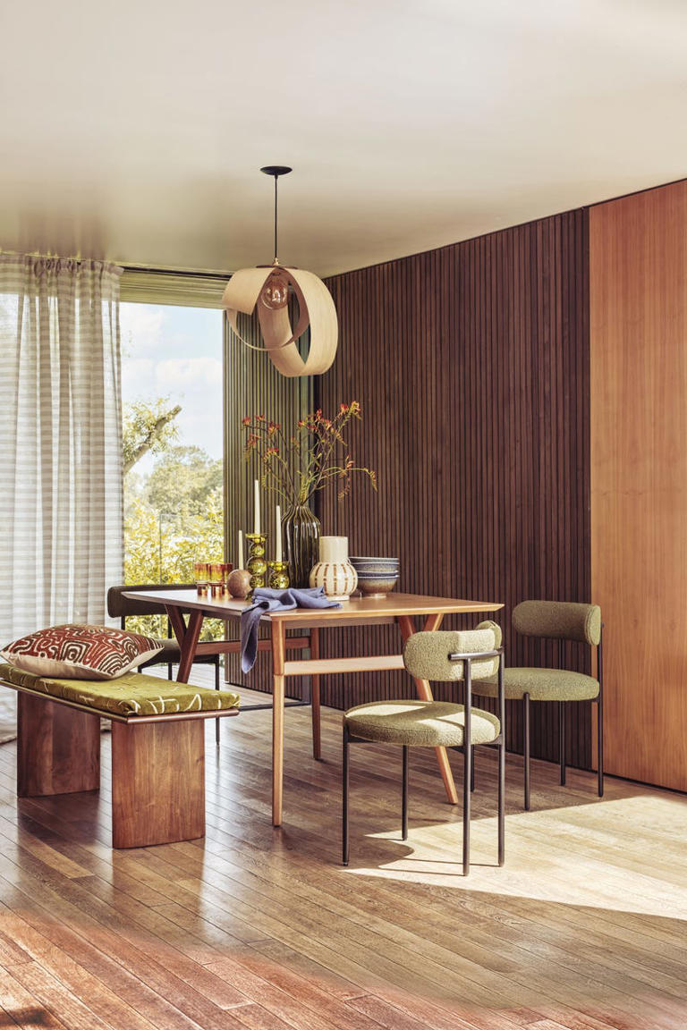 These 5 decorating mistakes could make your home feel even hotter ...