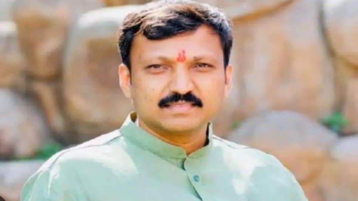 Pawanraje Nimbalkar murder case: Sunetra Pawar's brother among 8 ...