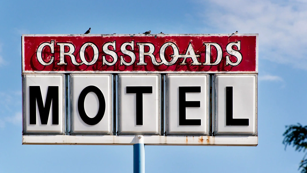 Travel writer’s California motel stays challenge Hollywood stereotypes