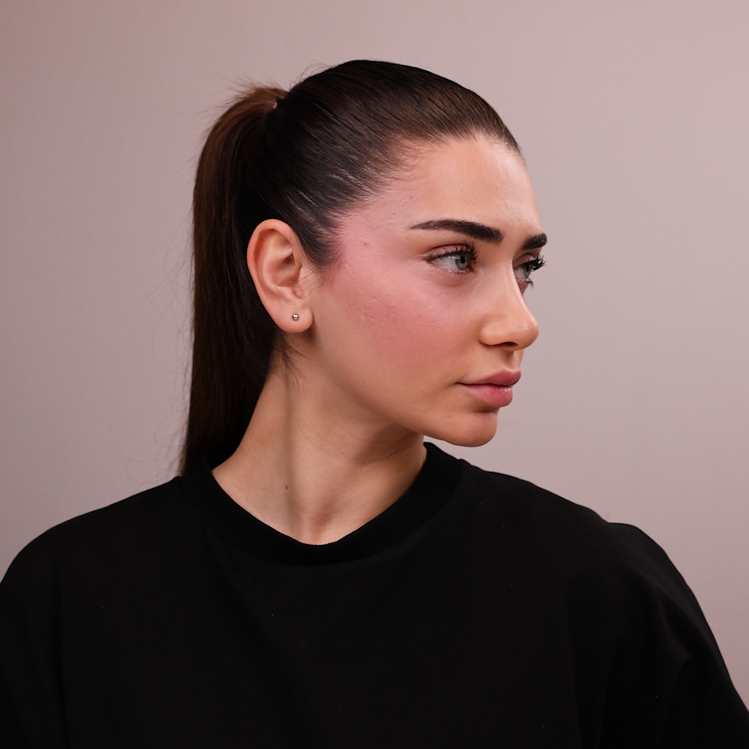 The right way to mix blush and concealer