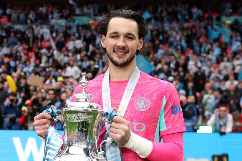 Newcastle United dream defence as £88m deals sealed, Lewis Hall role ...