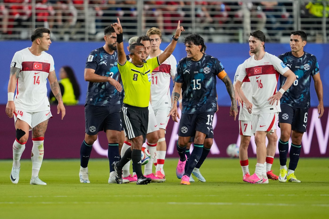 Paraguay's Miguel Almiron becomes 1st player red-carded at the World ...