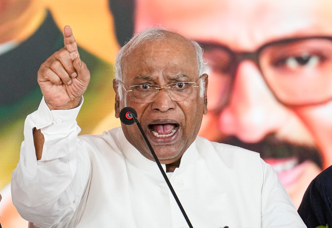 Congress attacks Centre over inflation, says BJP 'shopping from parties ...