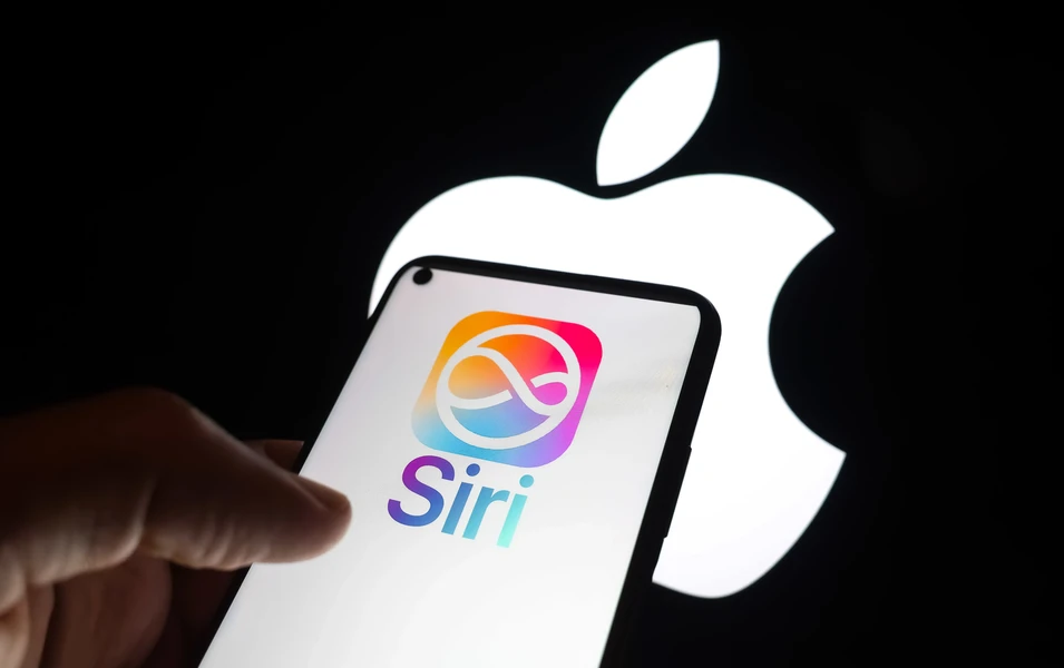 Apple unveils rebuilt Siri AI with deep context features