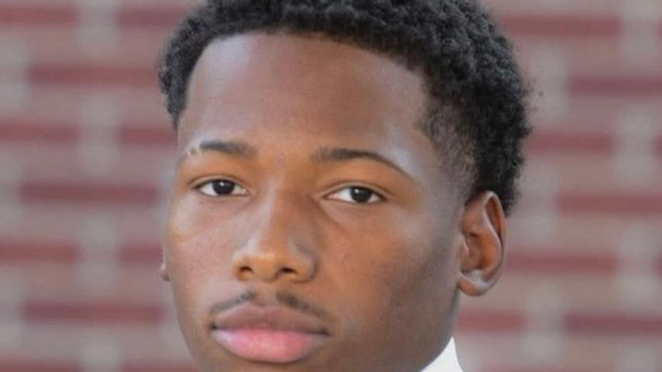 Graphic new photos released in Karmelo Anthony murder case including ...
