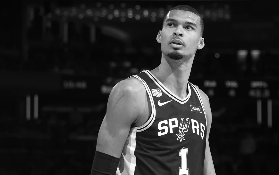 Spurs weigh Porzingis move to bolster frontcourt depth