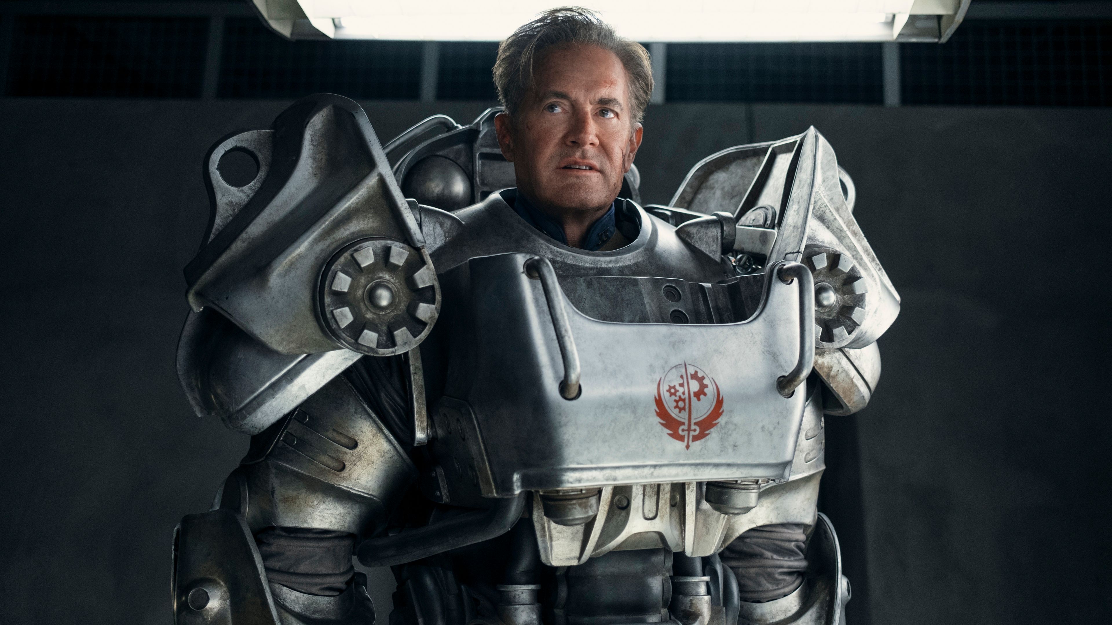 Prime Video's 94% RT sci-fi series already had a perfect cast, but it's ...