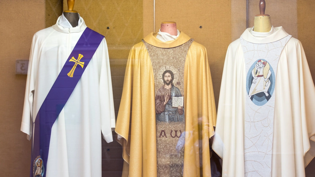 22 religious garments and their cultural meanings
