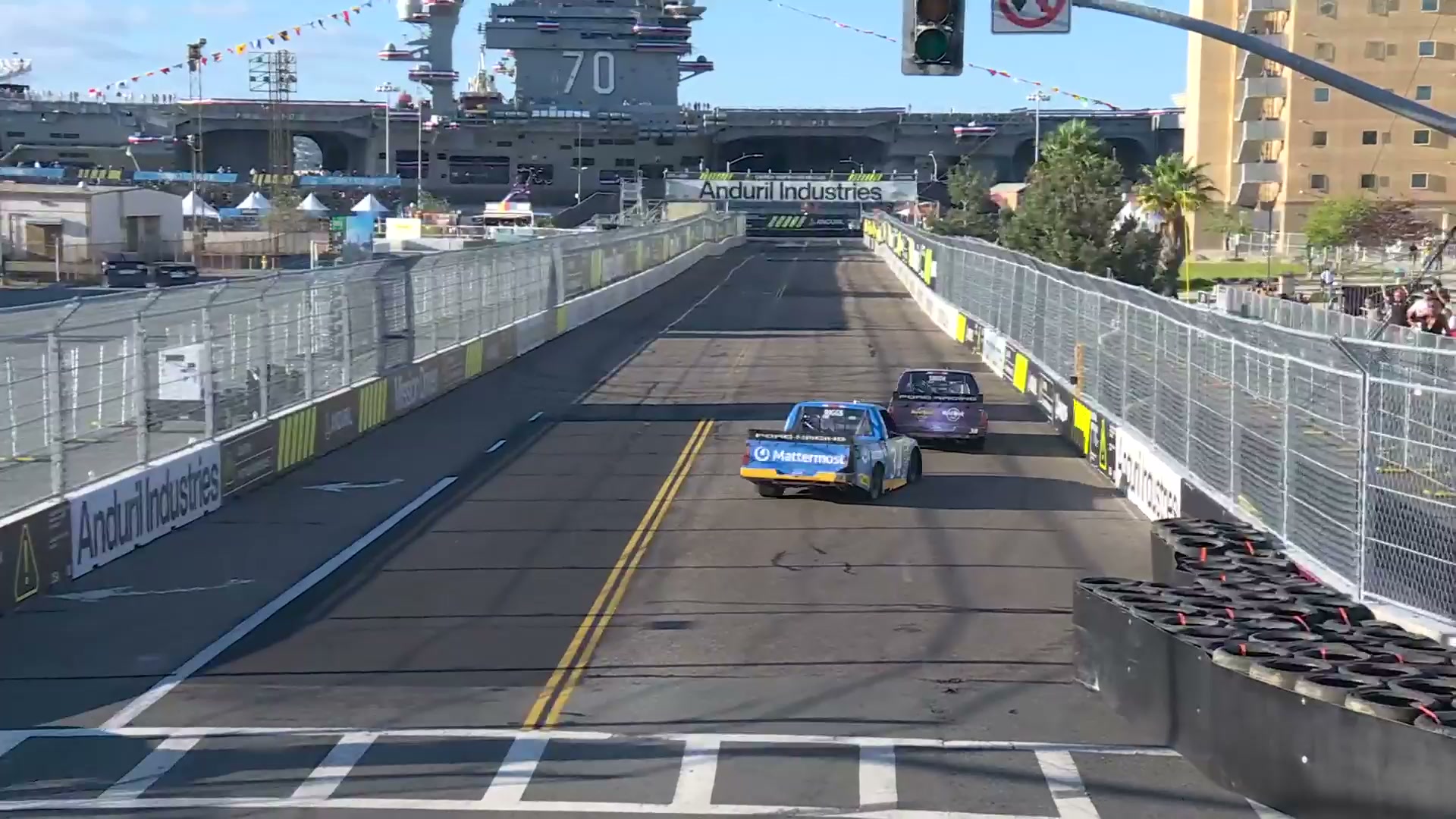 Chandler Smith takes late lead from Riggs