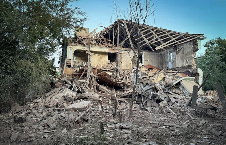 Russian attacks kill three and injures 45 civilians in Ukraine over ...