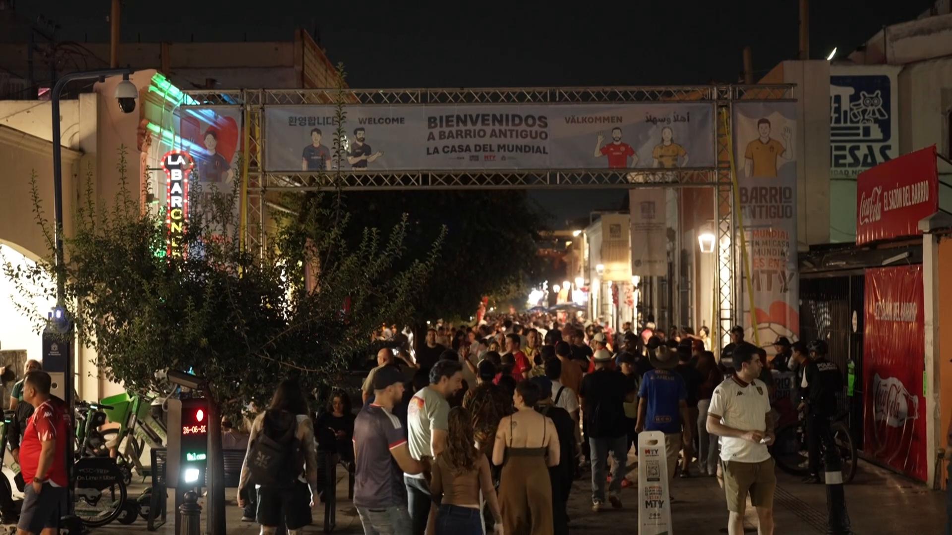 Japanese and Tunisian supporters bring World Cup atmosphere to Monterrey