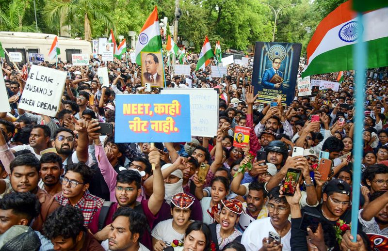 Cockroach Janta Party's second protest in Delhi: 270 body cameras ...