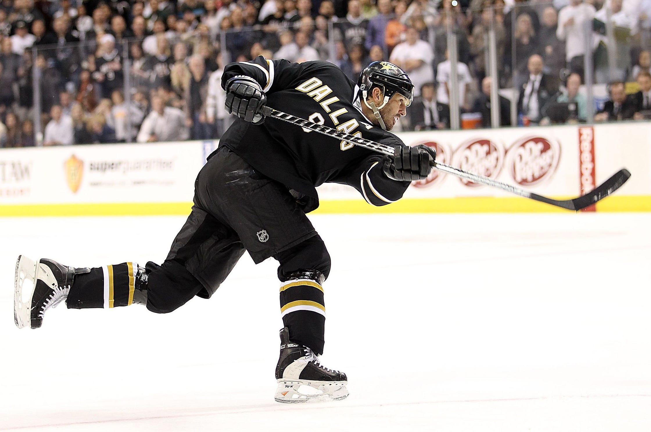 These 25 athletes dominated winter sports for the US